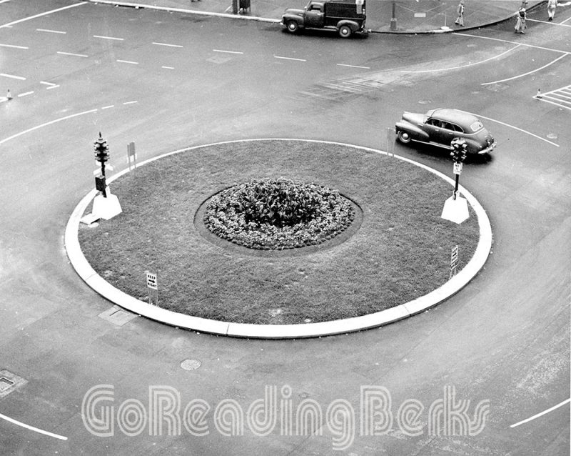 Penn Square Traffic Circle - GoReadingBerks / Reading Berks History
