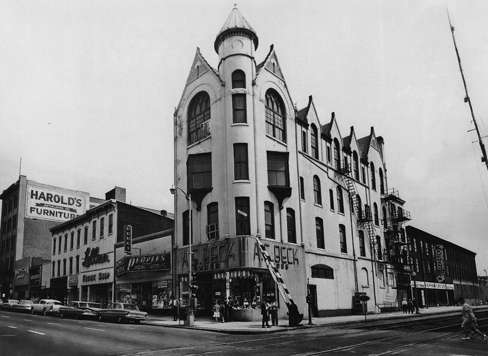 Rosenbaum Clothier and Hatter - 700-702 Penn Street, Reading, PA ...